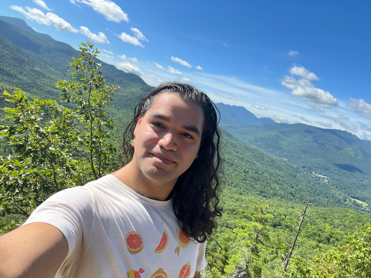 Daniel Knapp | Cellist and Manager